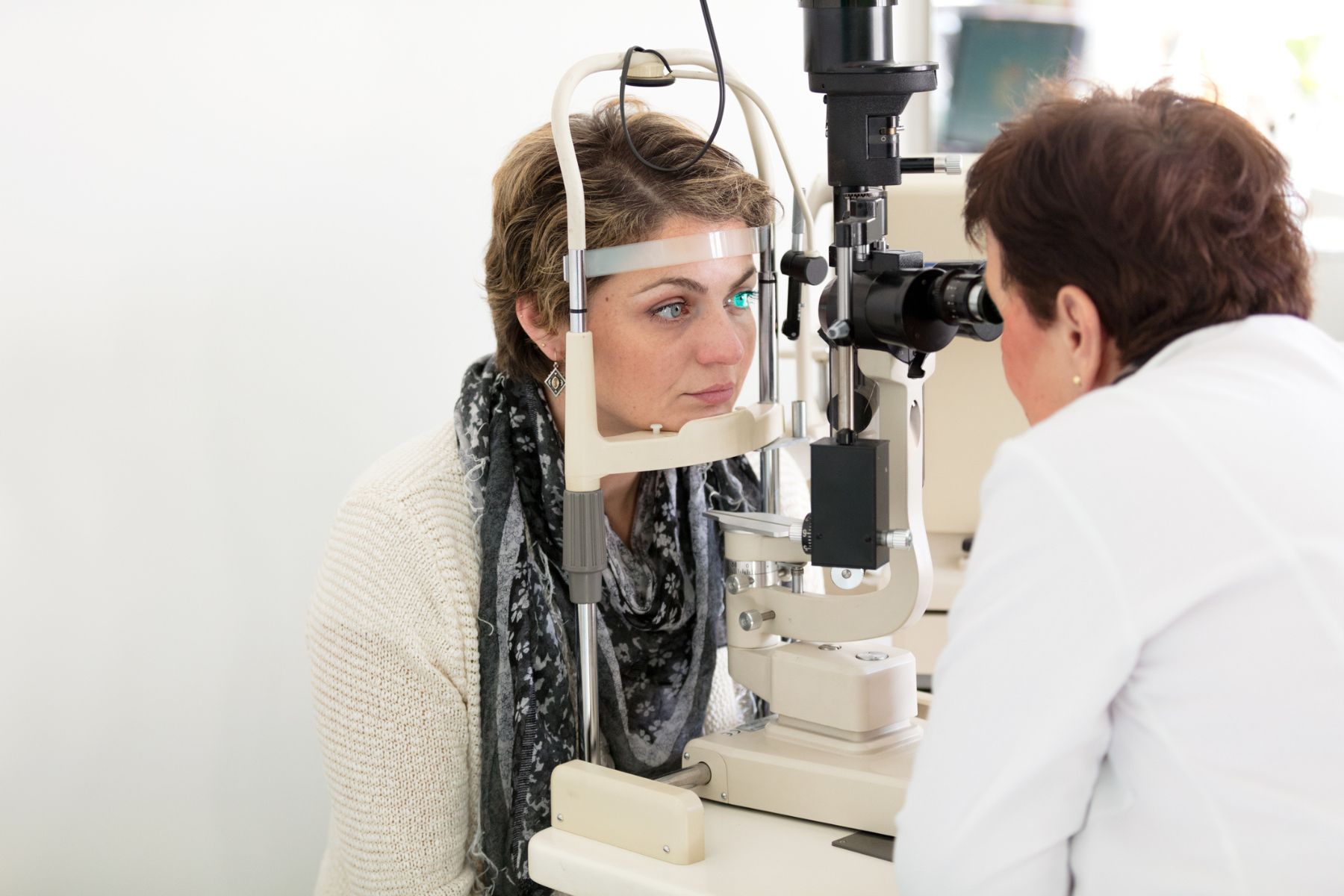 Congiuntivite e blefarite: sintomi e rimedi - Humanitas Salute